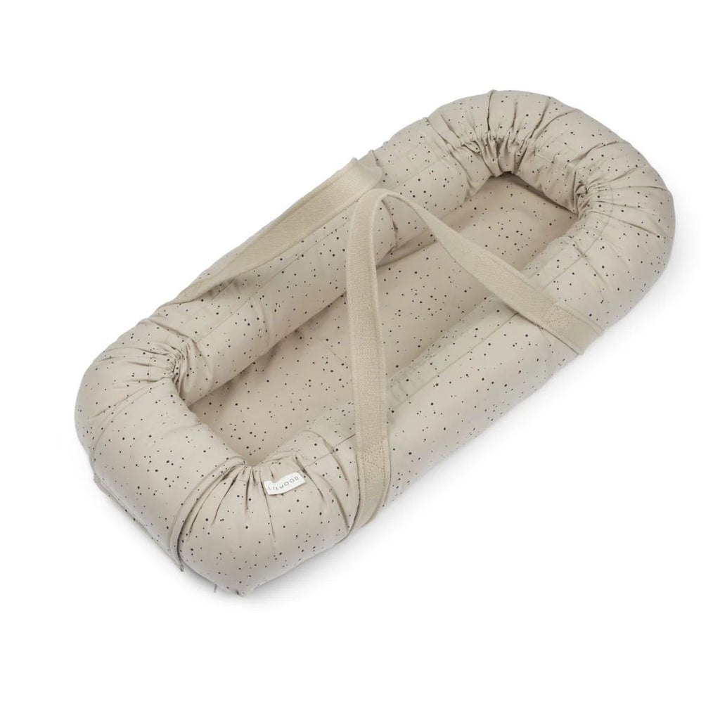 LIEWOOD GRO BABYLIFT / BABY NEST SPLASH DOTS / MIST – STEYBE FÜR KINDER